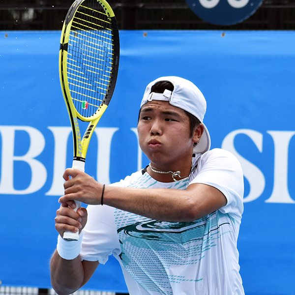 Kokoro Isomura（JPN） | 契約プロ | プレーヤー | DUNLOP TENNIS NAVI