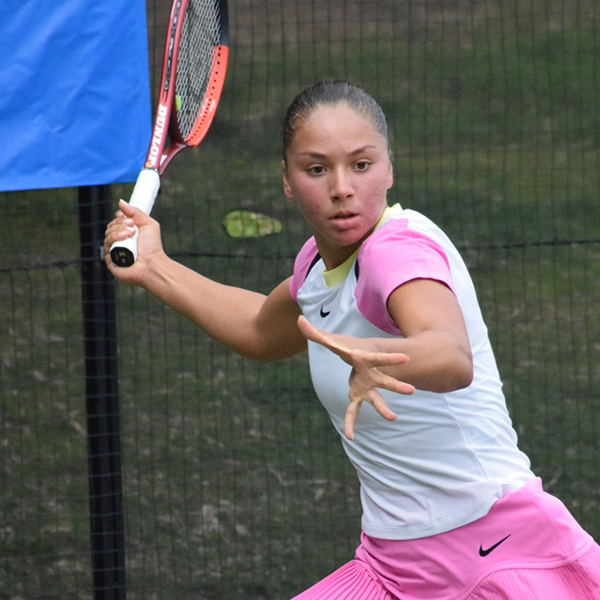Sofia Costoulas（BEL） | 契約プロ | プレーヤー | DUNLOP TENNIS NAVI
